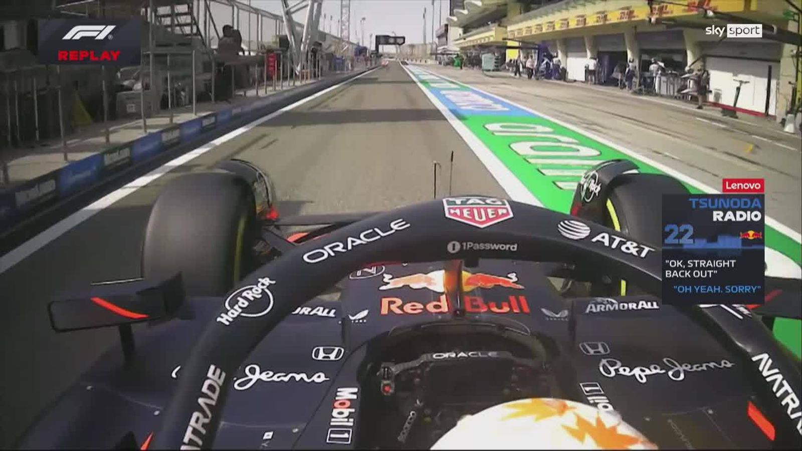 Wie Sainz: Tsunoda findet seine Box nicht | In-Race Video | Formel 1 ...