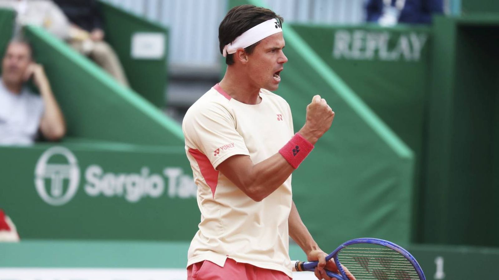 Daniel Altmaier besiegt in Monte Carlo Richard Gasquet und steht im Achtelfinale | Tennis News ...