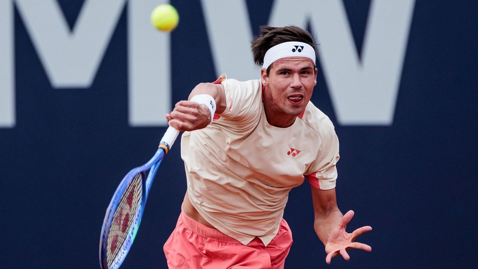 Daniel Altmaier mit Blitz-Aus gegen Nicolas Jarry beim ATP-Masters in ...