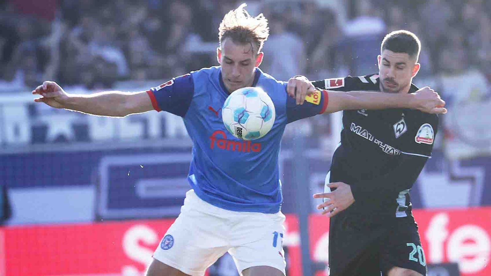 Schalke 04 verpflichtet Timo Becker von Holstein Kiel im Sommer ...