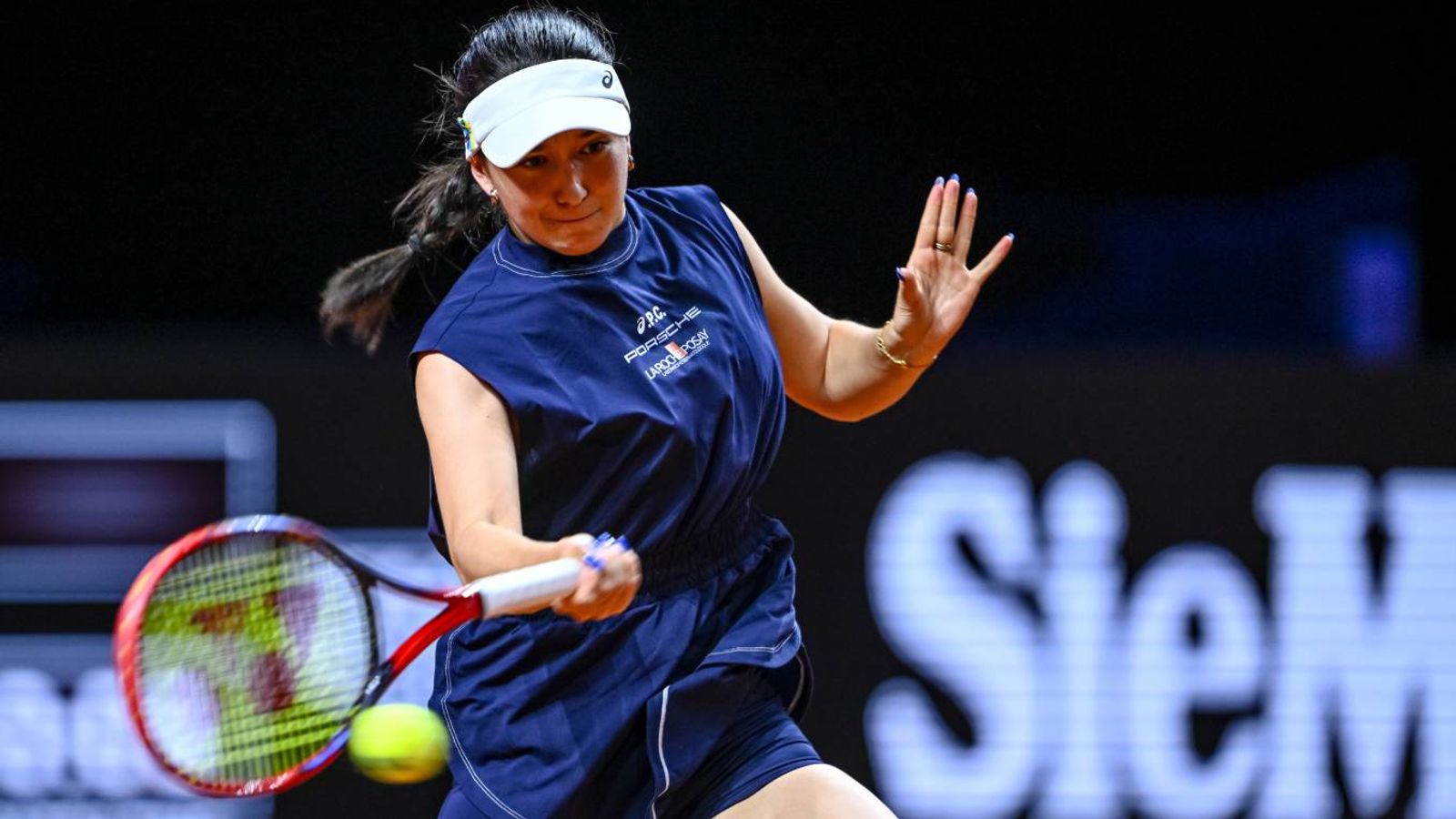Eva Lys gewinnt gegen Teodora Kostovic beim WTA-Turnier in Madrid | Tennis News | Sky Sport