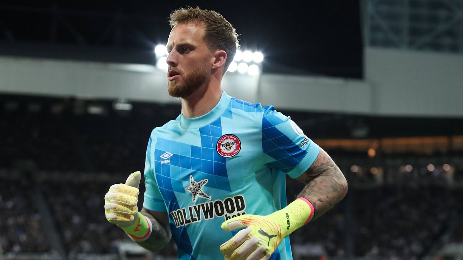 Bayer Leverkusen ist an Mark Flekken vom FC Brentford interessiert | Fußball News | Sky Sport