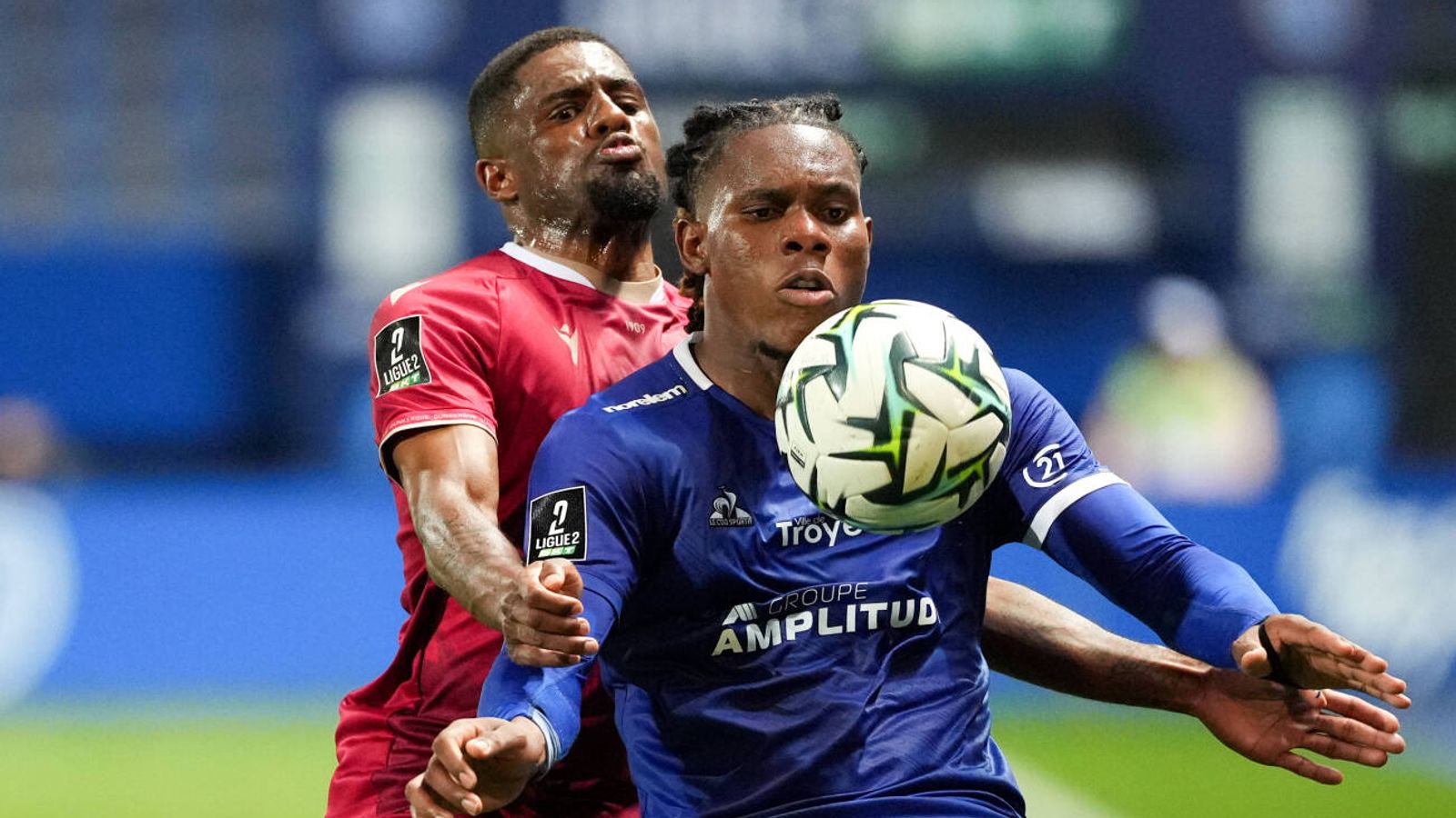 Irie wechselt nach Freiburg | Transfer Centre News | Sky Sport