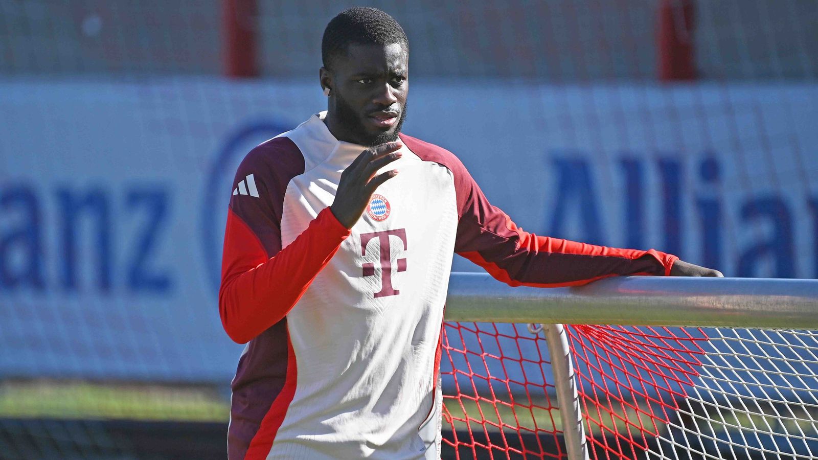 Dayot Upamecano arbeitet am Comeback für den FC Bayern München | Fußball News | Sky Sport