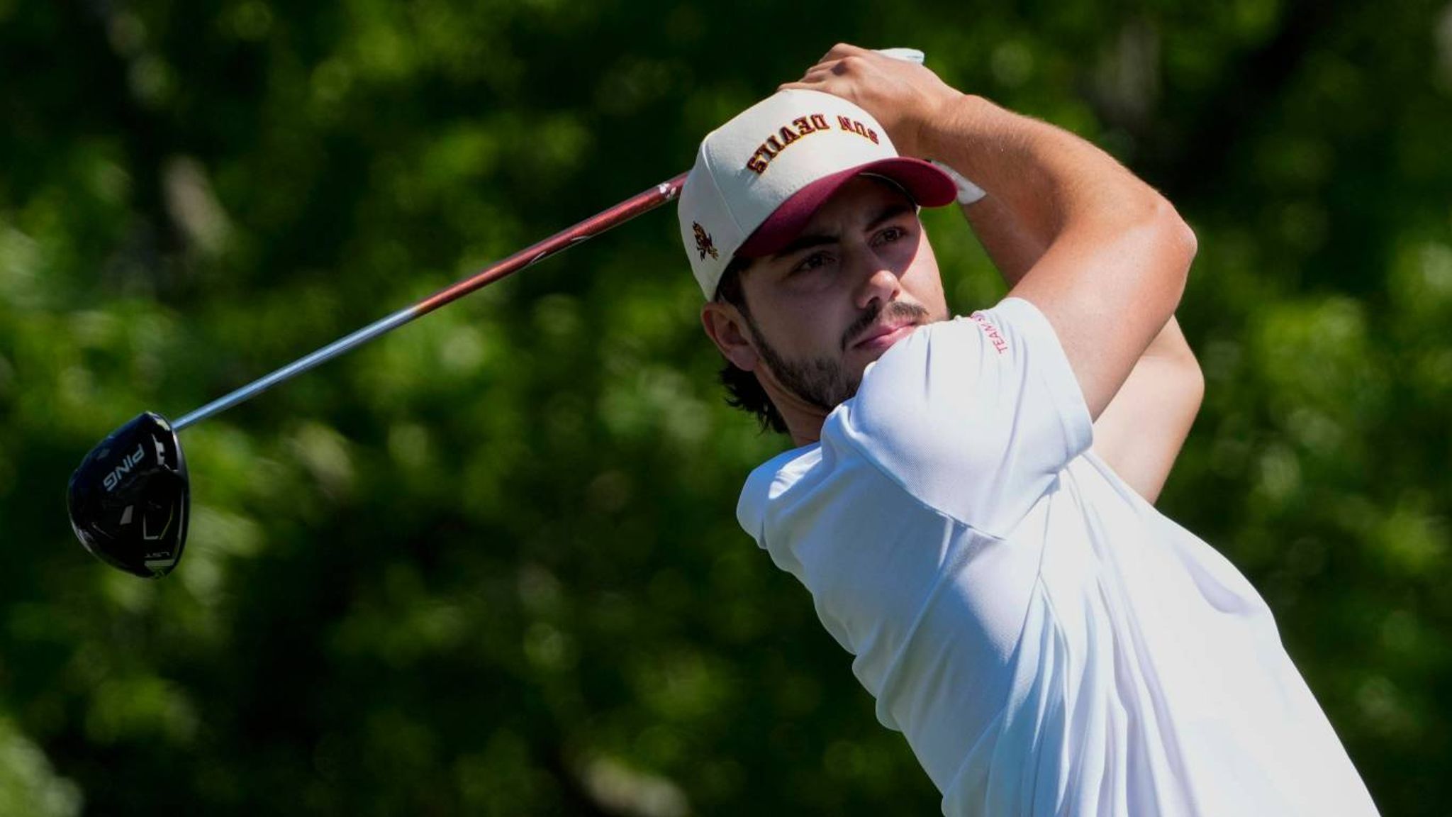 Jose Luis Ballester erleichtert sich im Bach beim US Masters am 13 ...