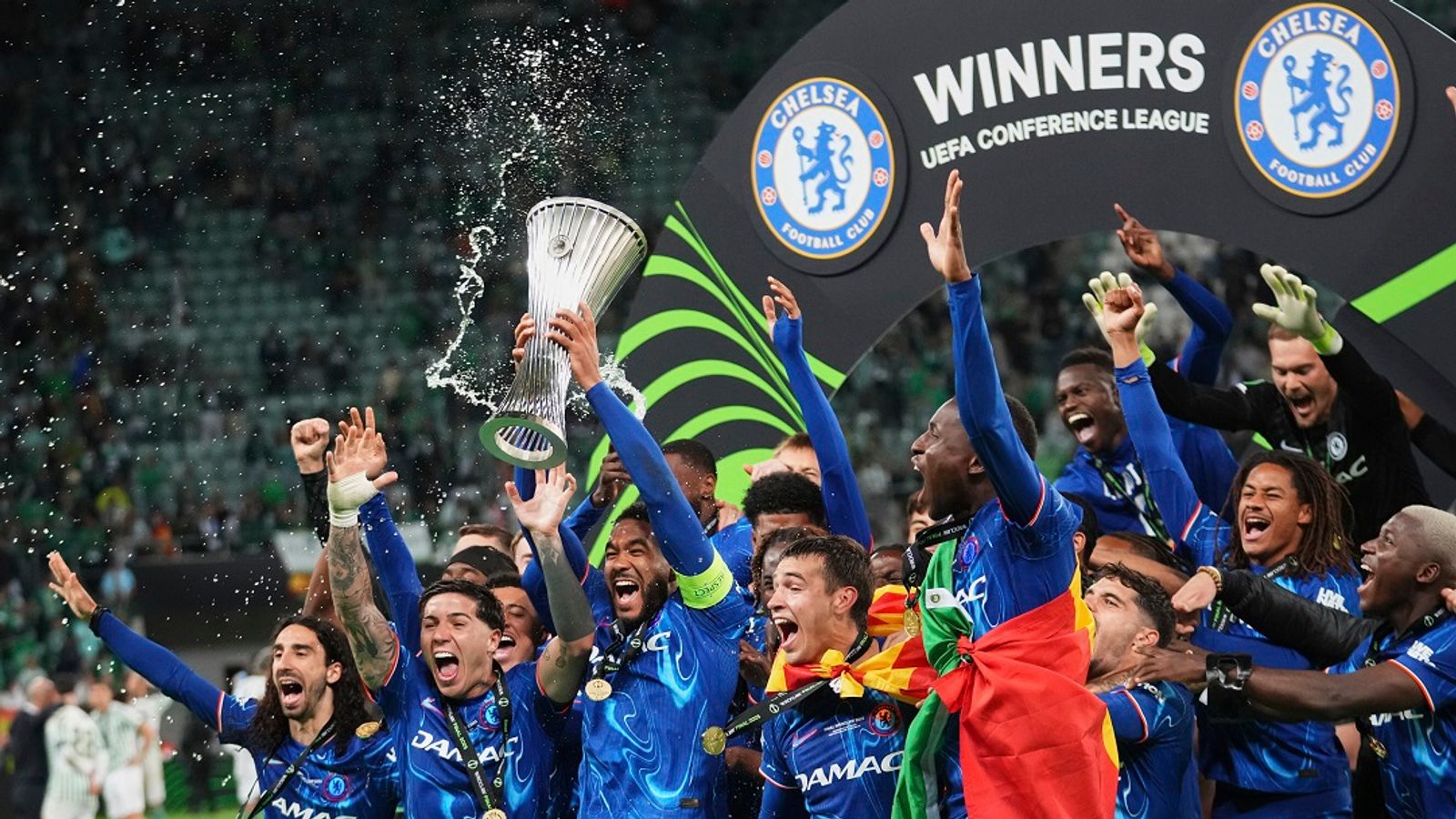 FC Chelsea schlägt Betis Sevilla und ist Conference-League-Sieger ...