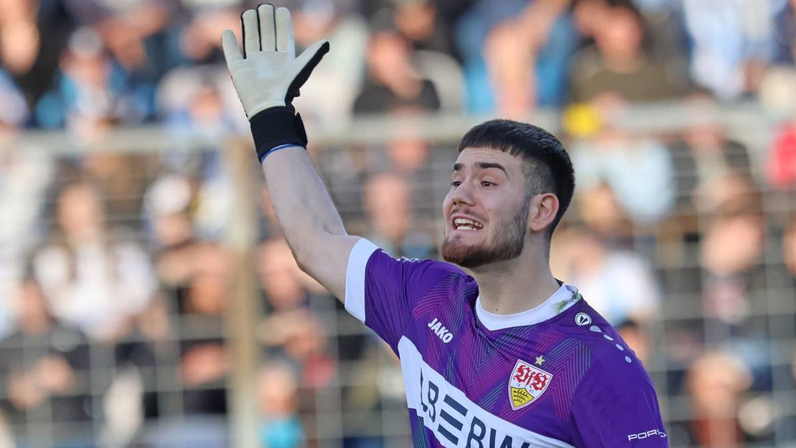 Der VfB Stuttgart leiht Seimen an den SC Paderborn aus | Transfer ...