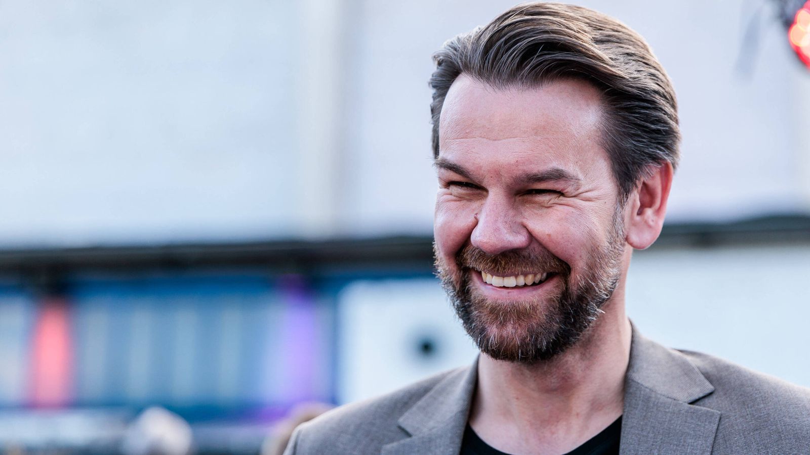 Thomas Kessler wird dauerhaft Sportdirektor in Köln | Fußball News ...