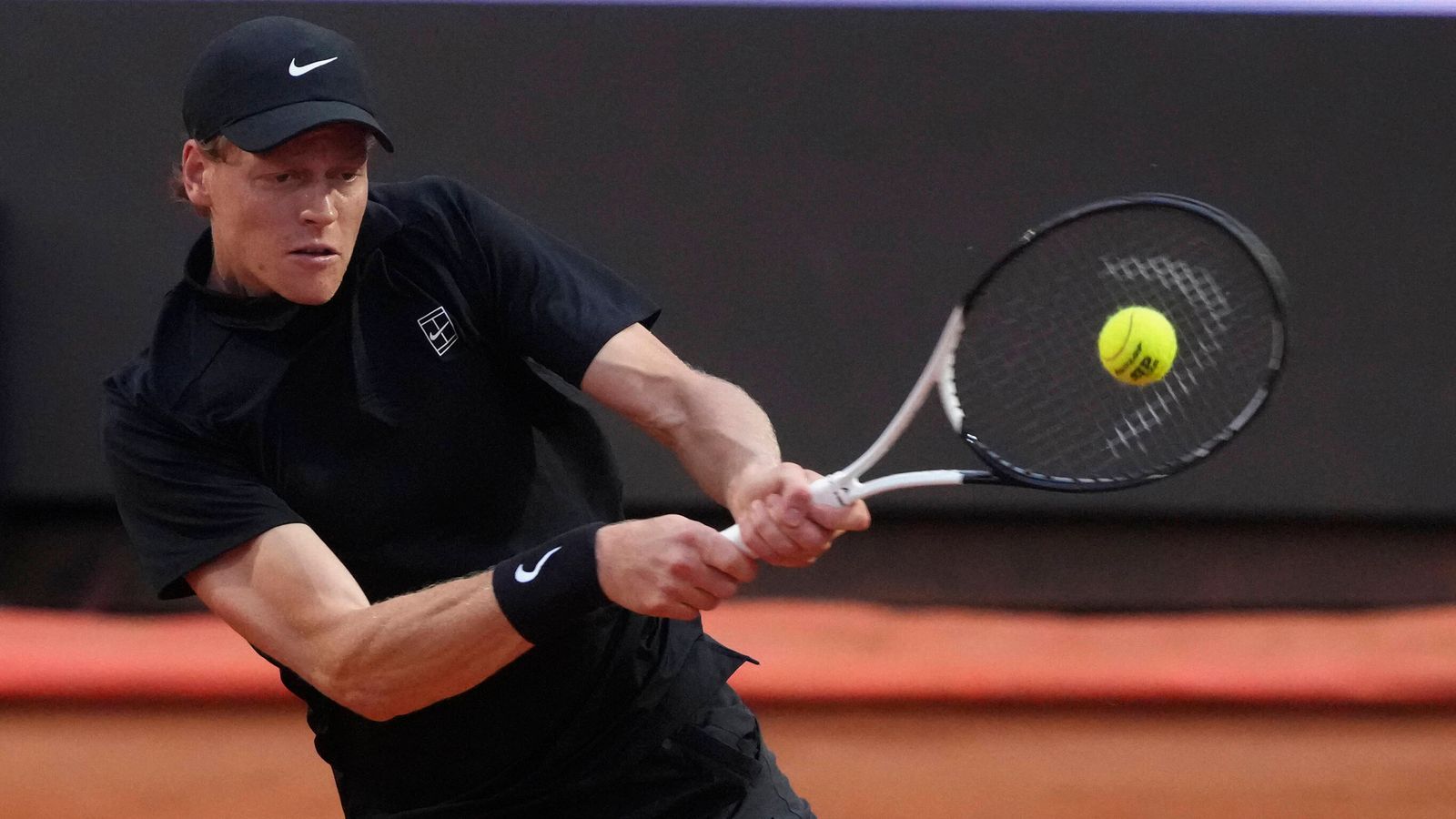 Jannik Sinner gewinnt in Rom deutlich gegen Casper Ruud | Tennis News | Sky Sport