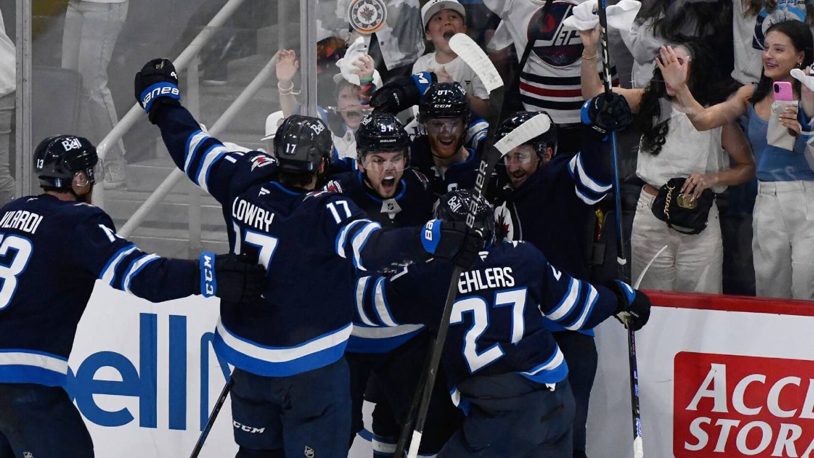 Winnipeg Jets gewinnen Entscheidungsspiel in den Playoffs gegen St ...
