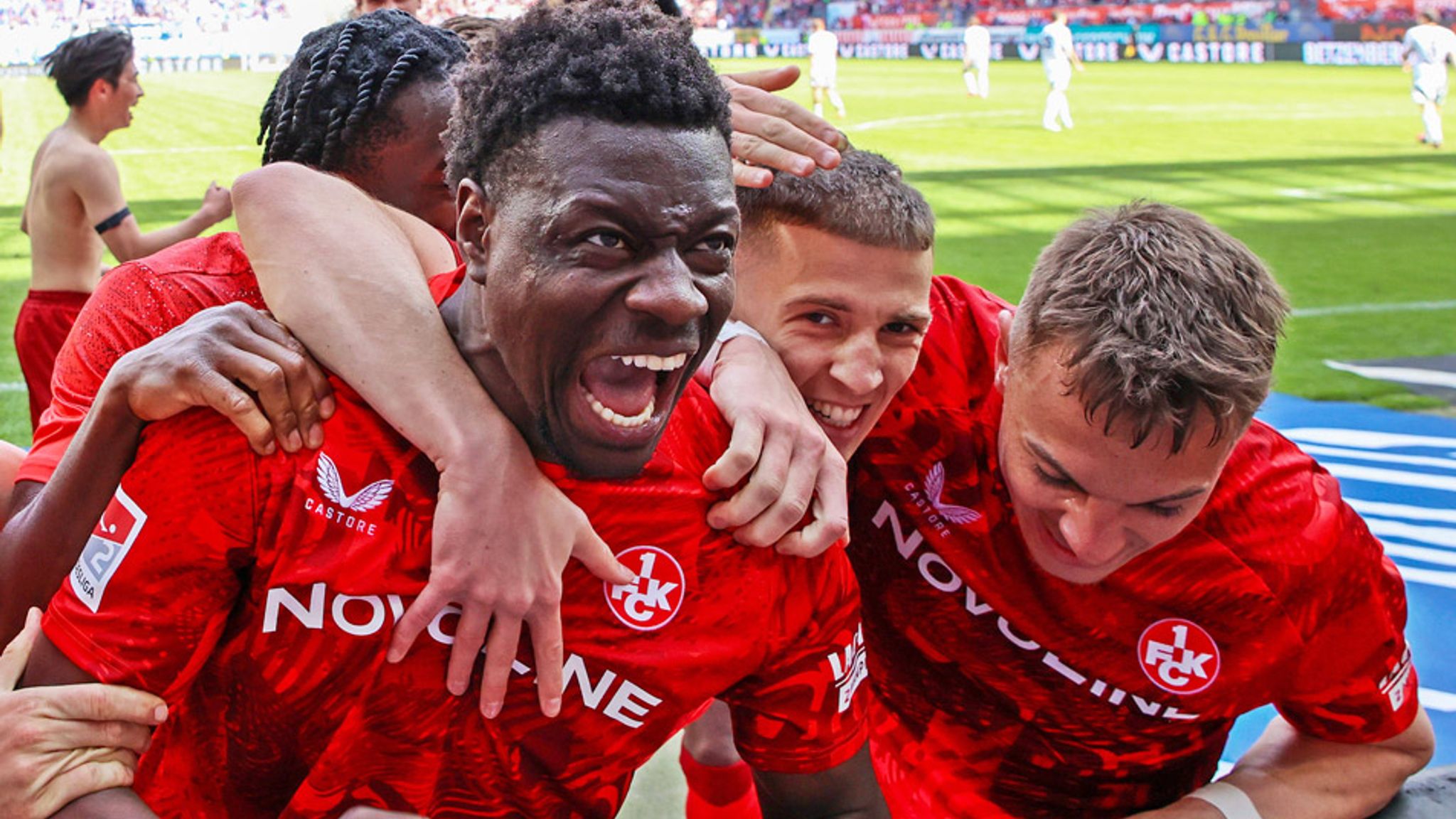 Ragnar Ache wechselt vom 1. FC Kaiserslautern zum 1. FC Köln | Transfer ...