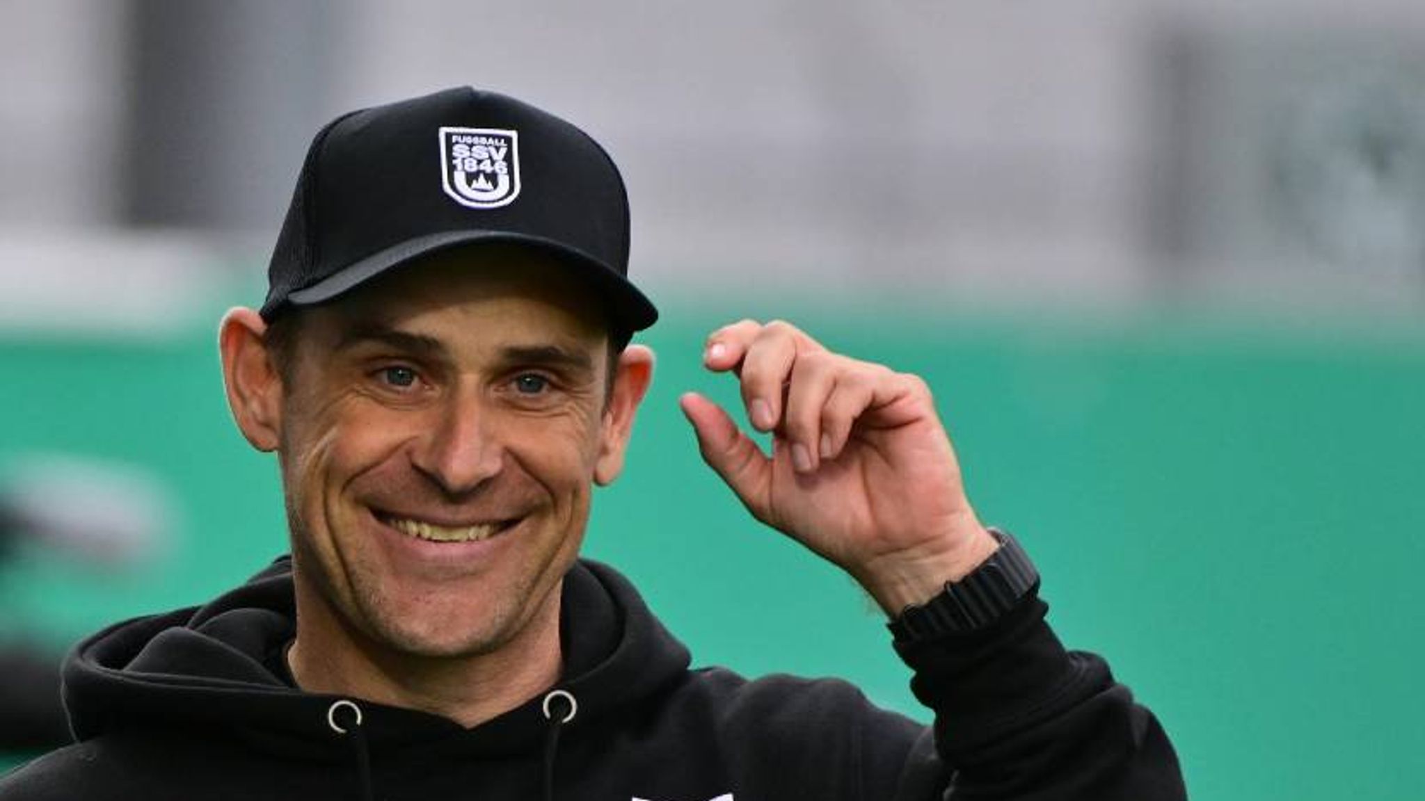 Obwohl der SSV Ulm abgestiegen ist, setzen sie weiter auf Lechleiter ...