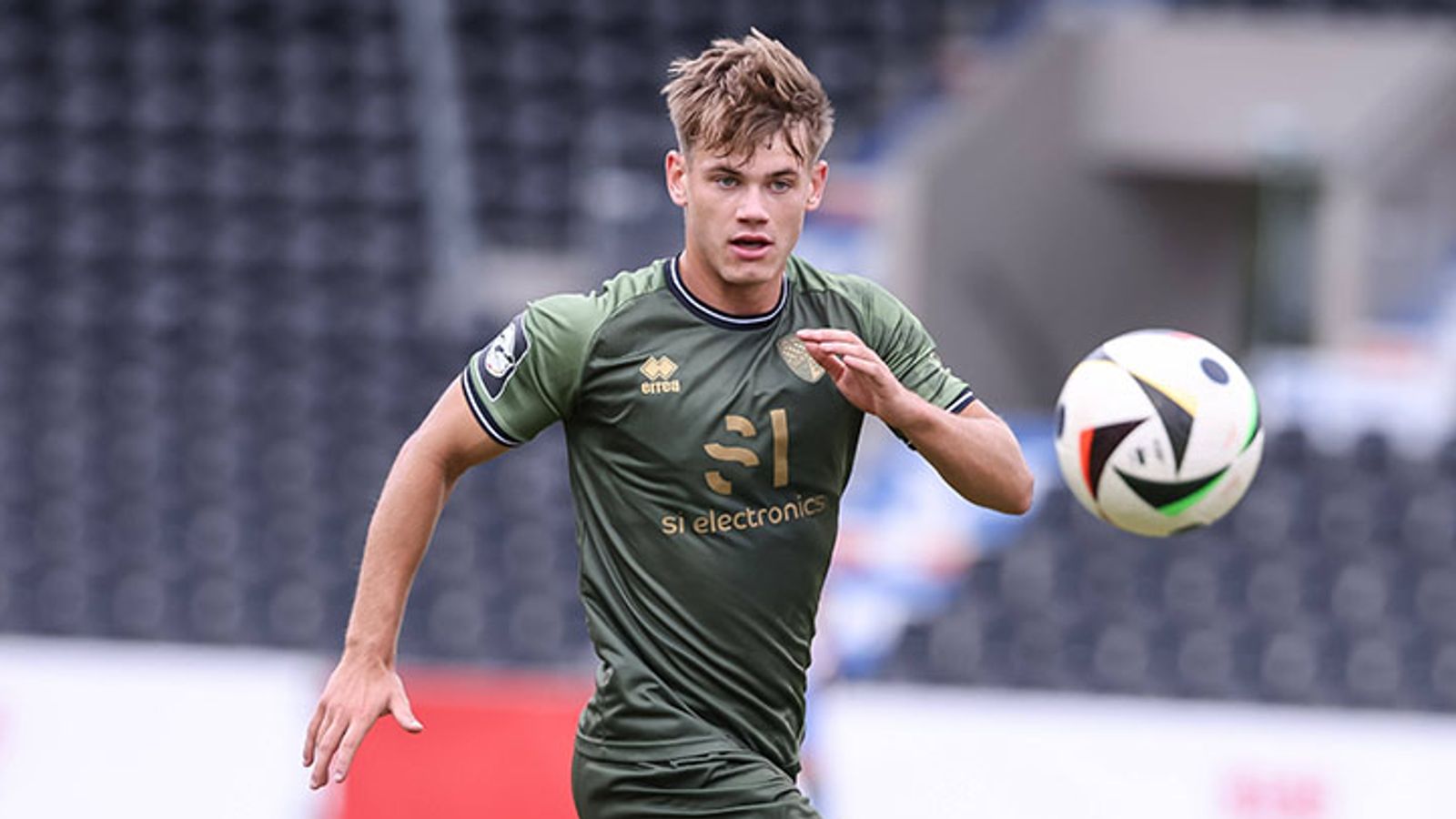 Ex-BVB-Talent Niclas Dühring wechselt zum Karlsruher SC | Transfer ...