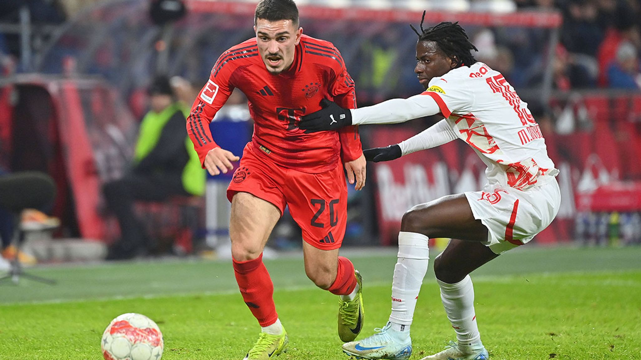 Bayern-Talent Arijon Ibrahimovic wechselt per Leihe zum 1. FC ...