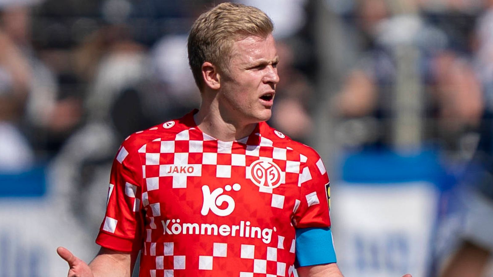 Jonathan Burkardt wechselt von Mainz 05 zu Eintracht Frankfurt ...