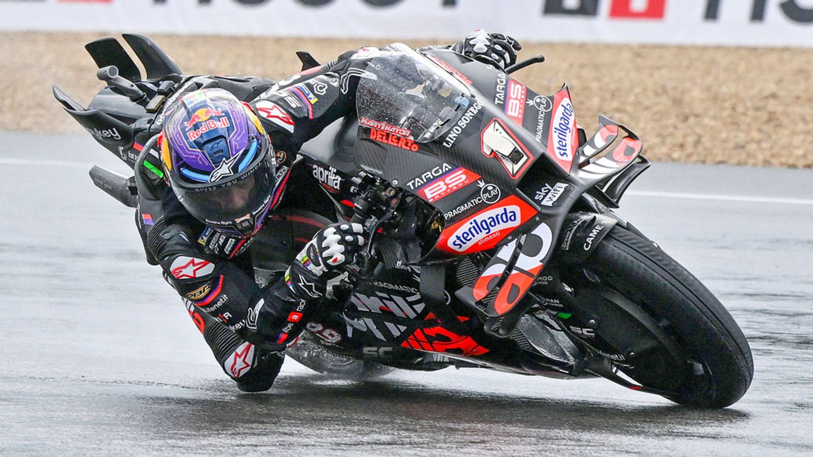 Sophie reade big brother 10 to be clear, I didn't smell any