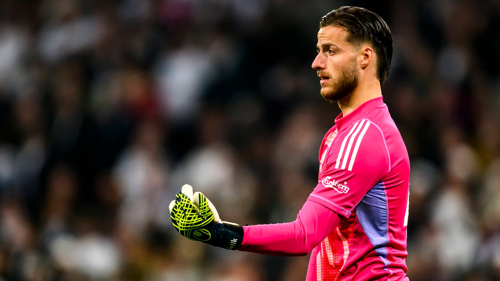 BVB-Keeper Ramaj wechselt per Leihe zu Heidenheim | Transfer Centre ...