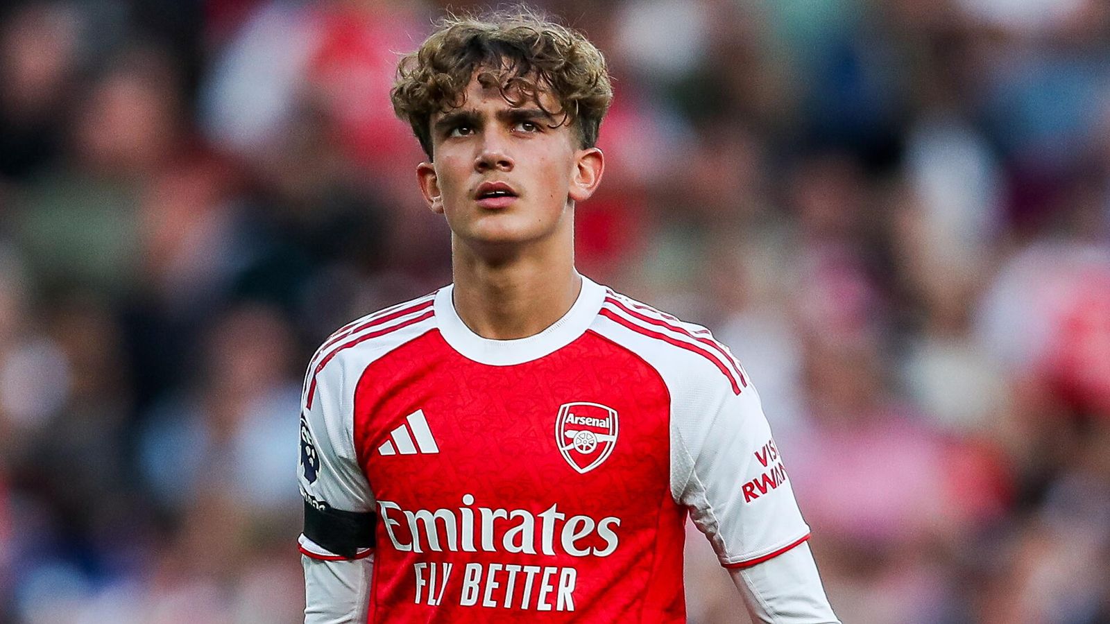 Max Dowman sorgt mit seinem Debüt in der Premier League für eine Sensation | Fußball News | Sky ...