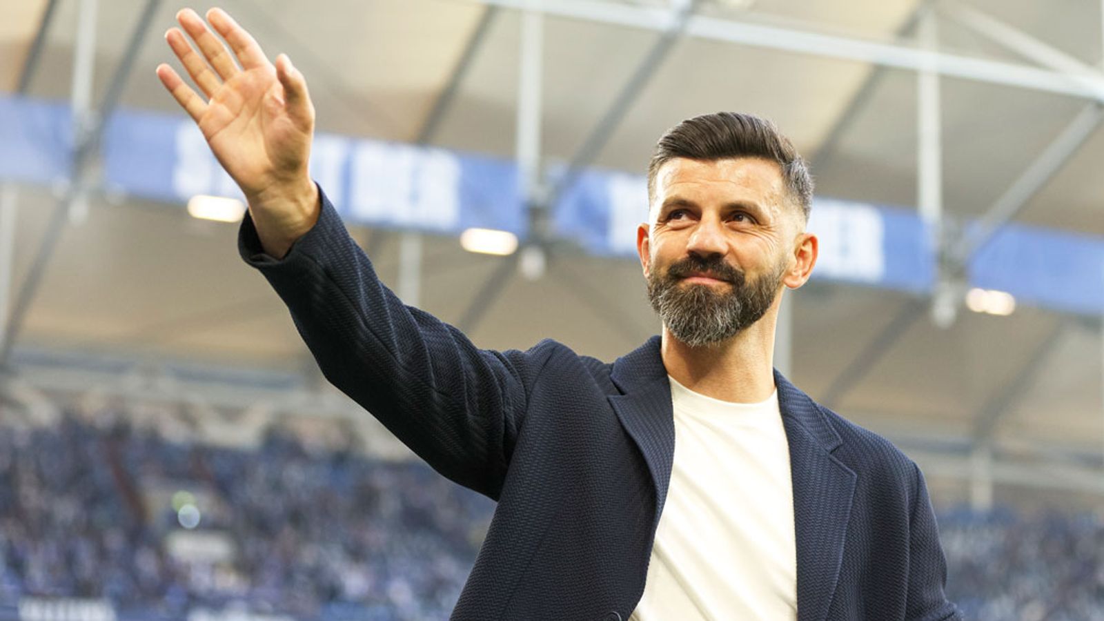 Miron Muslic und Schalke 04 begeistern beim Start der 2. Bundesliga ...