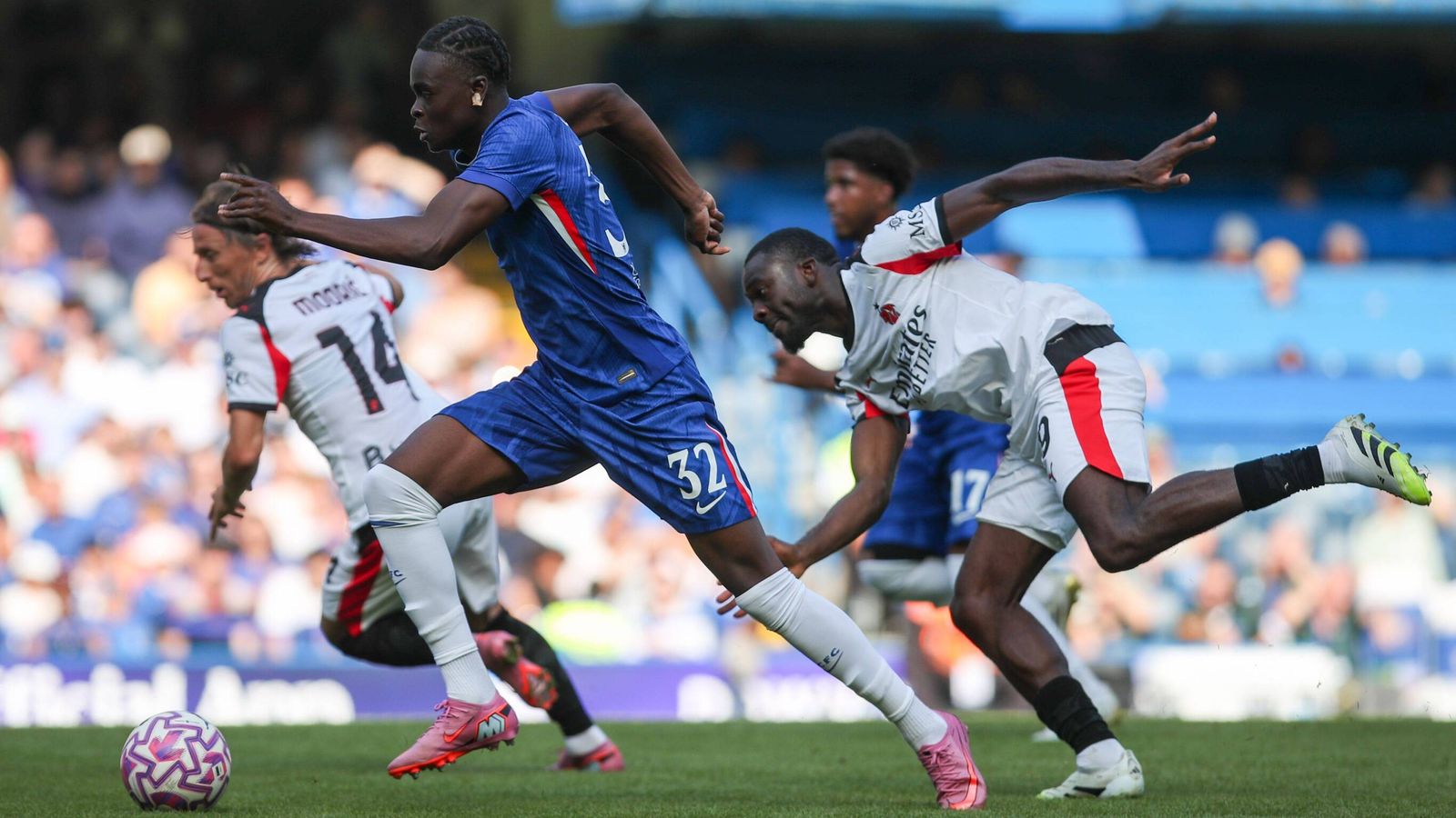 Bayern München an Tyrique George vom FC Chelsea interessiert | Transfer ...