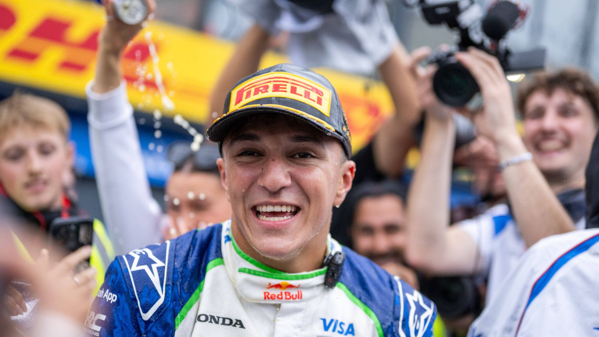 Isack Hadjar könnte 2026 in der F1 Teamkollege von Max Verstappen bei ...