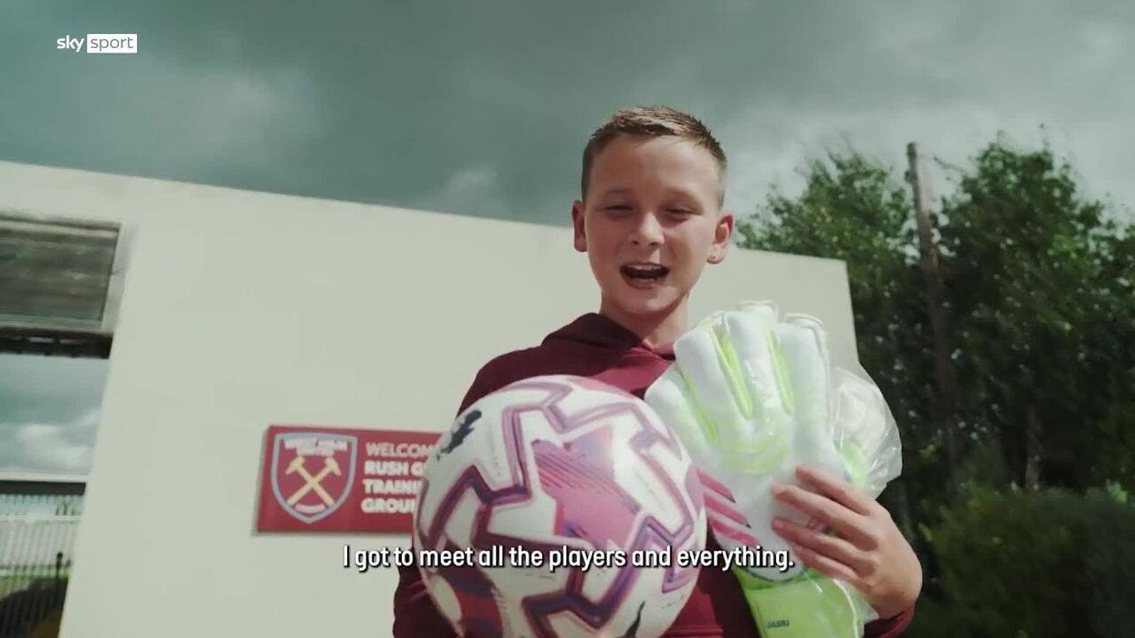 Archie's Big Day - West Ham United | Fußball News | Sky Sport