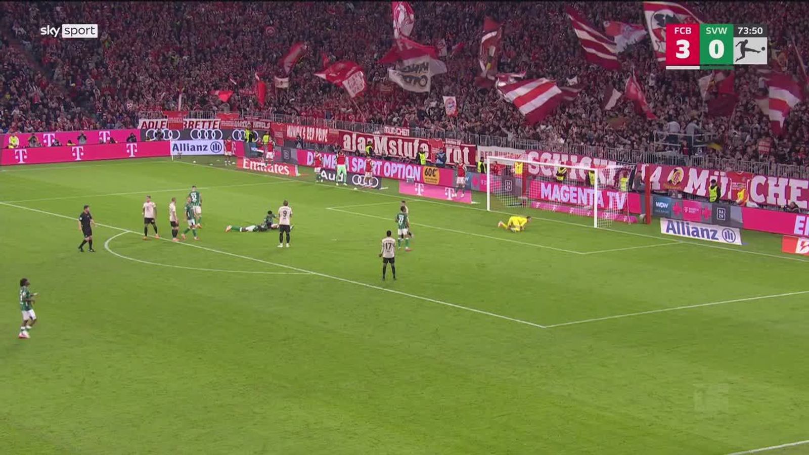 CHANCE FC BAYERN | Diaz versucht es aus der Distanz (74. Min.) | In ...