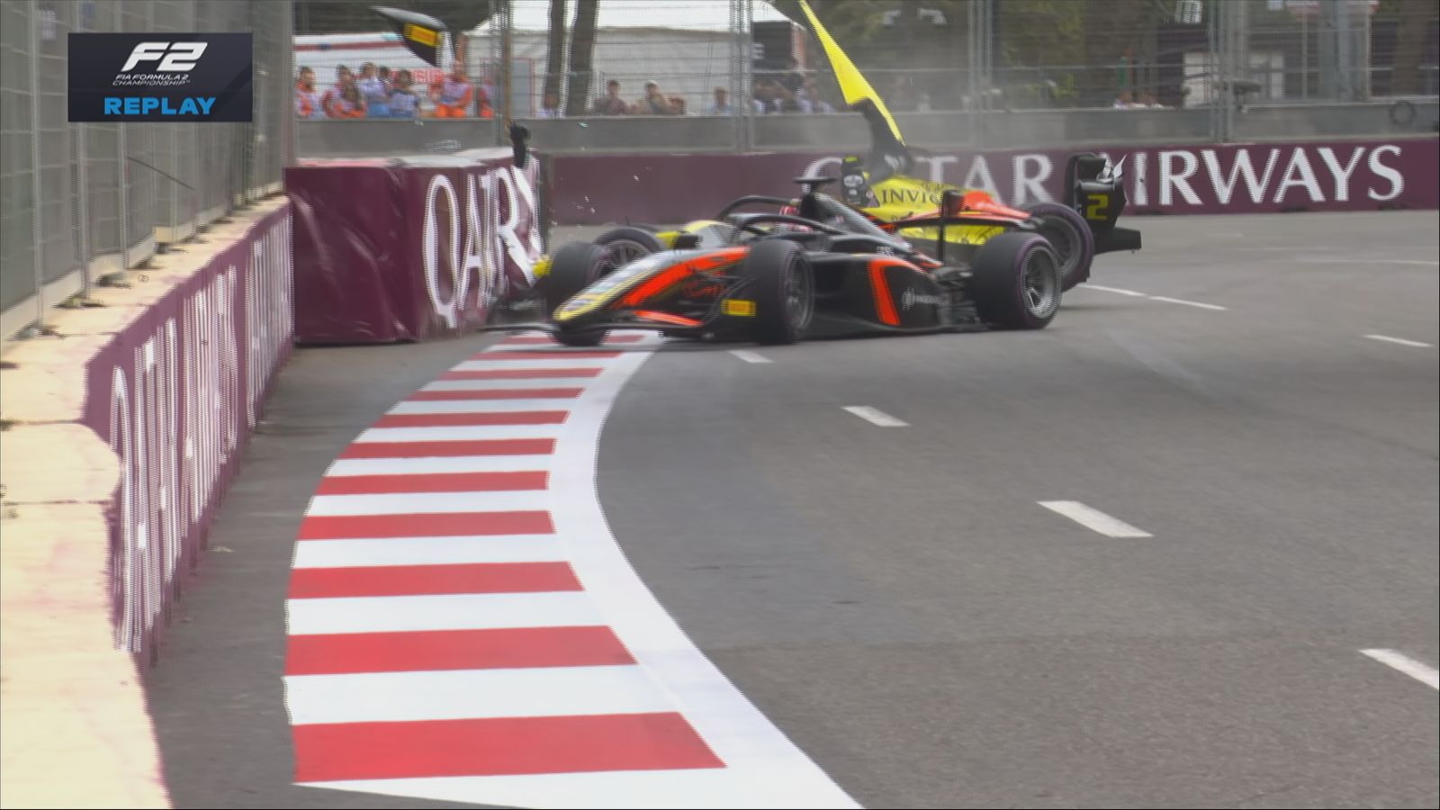 Unfassbare F2-Szene! Stanek fährt ''blind'' ins Auto von Bennett | Mehr Sport News | Sky Sport