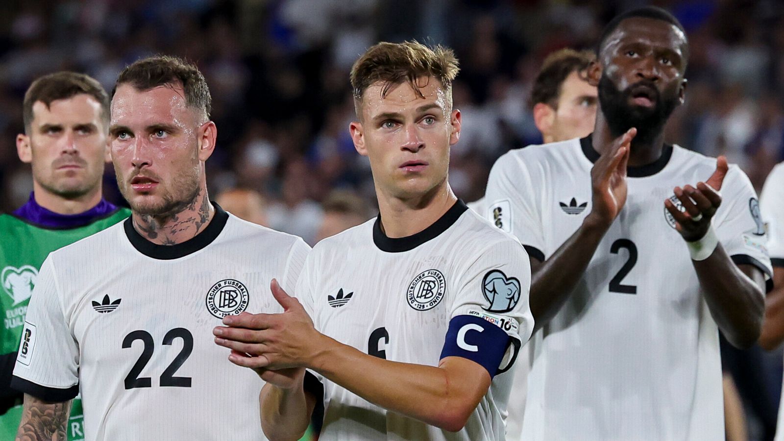 Oliver Bierhoff und Torsten Frings äußern sich nach DFB-Debakel ...