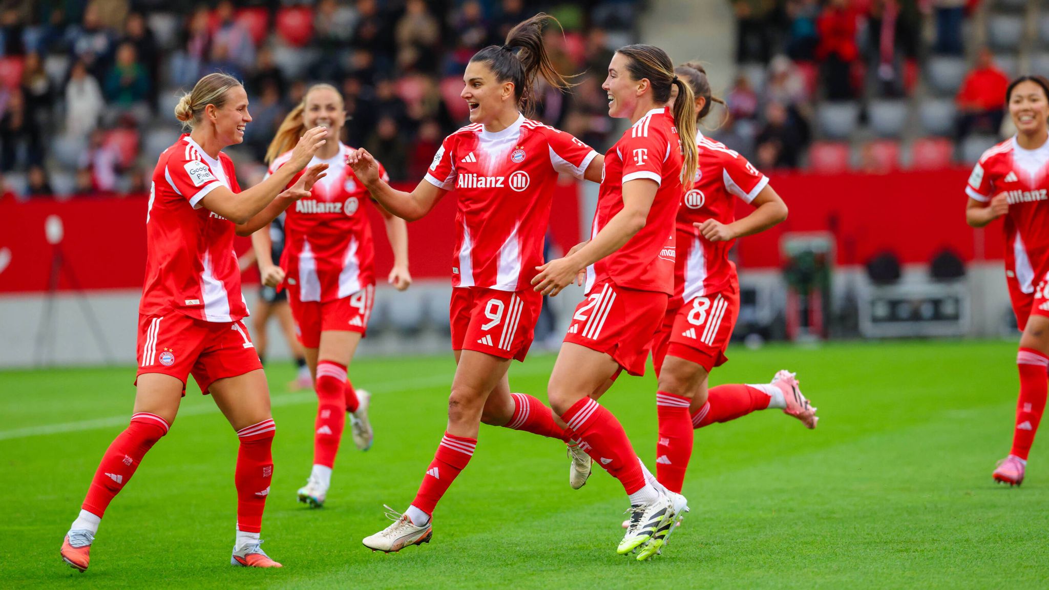 Achtelfinal-Auslosung mit Rudi Völler & Didi Hamann: der DFB-Pokal der ...