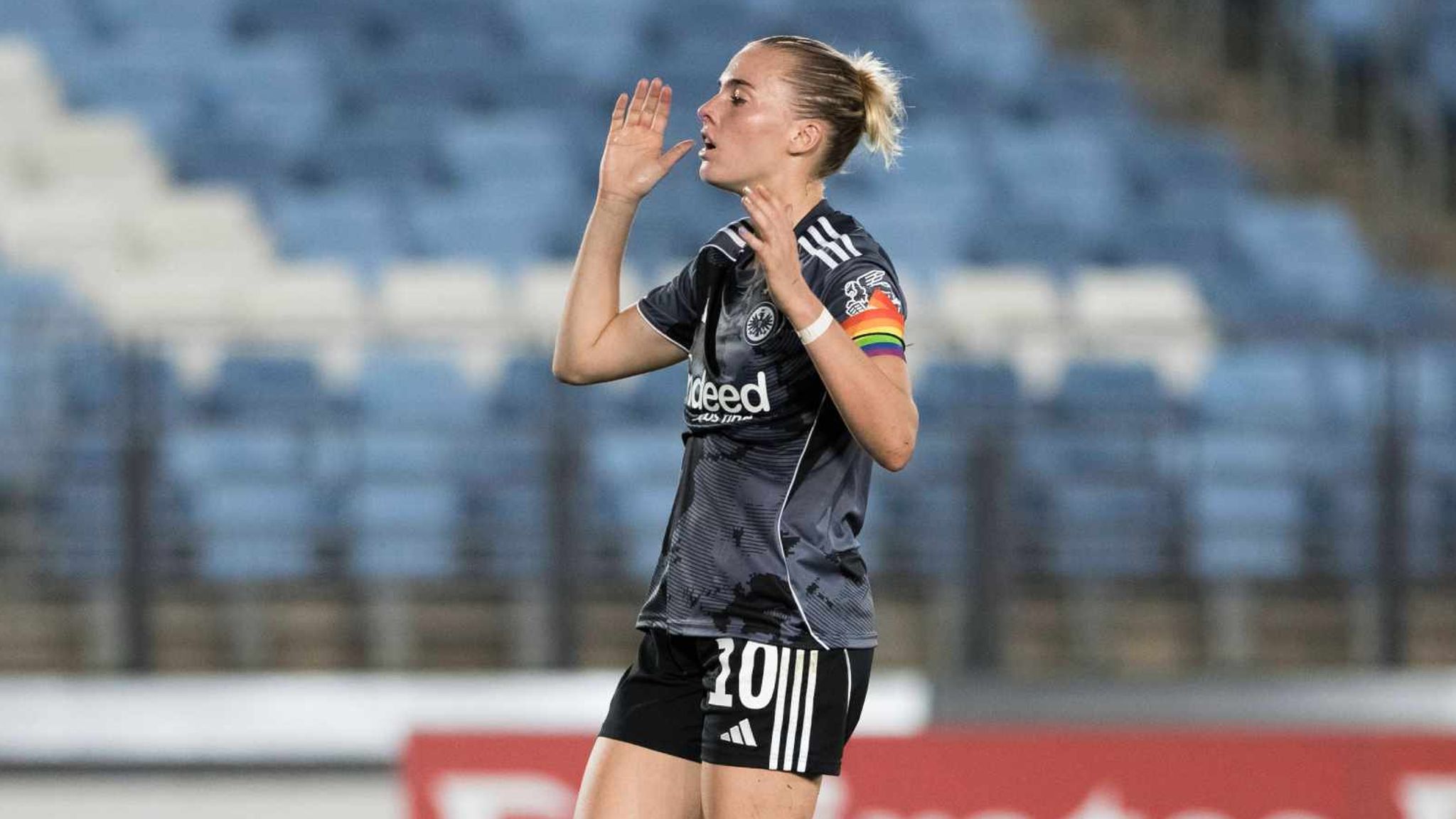 Niederlage bei Real - SGE-Frauen verpassen Champions League | Fußball ...