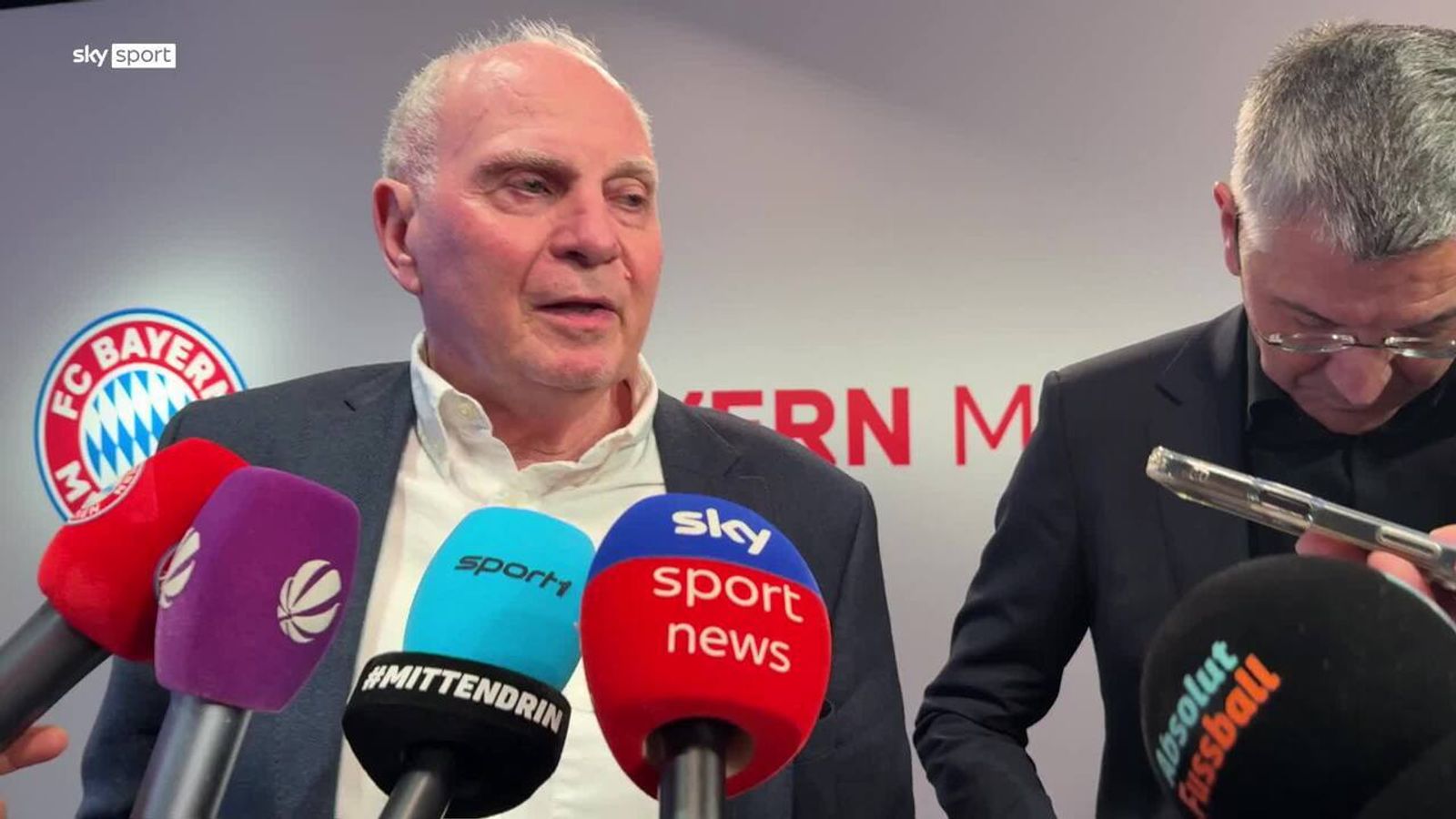 Uli Hoeneß:"Das tut dem ganzen FC Bayern gut" | Fußball News | Sky Sport