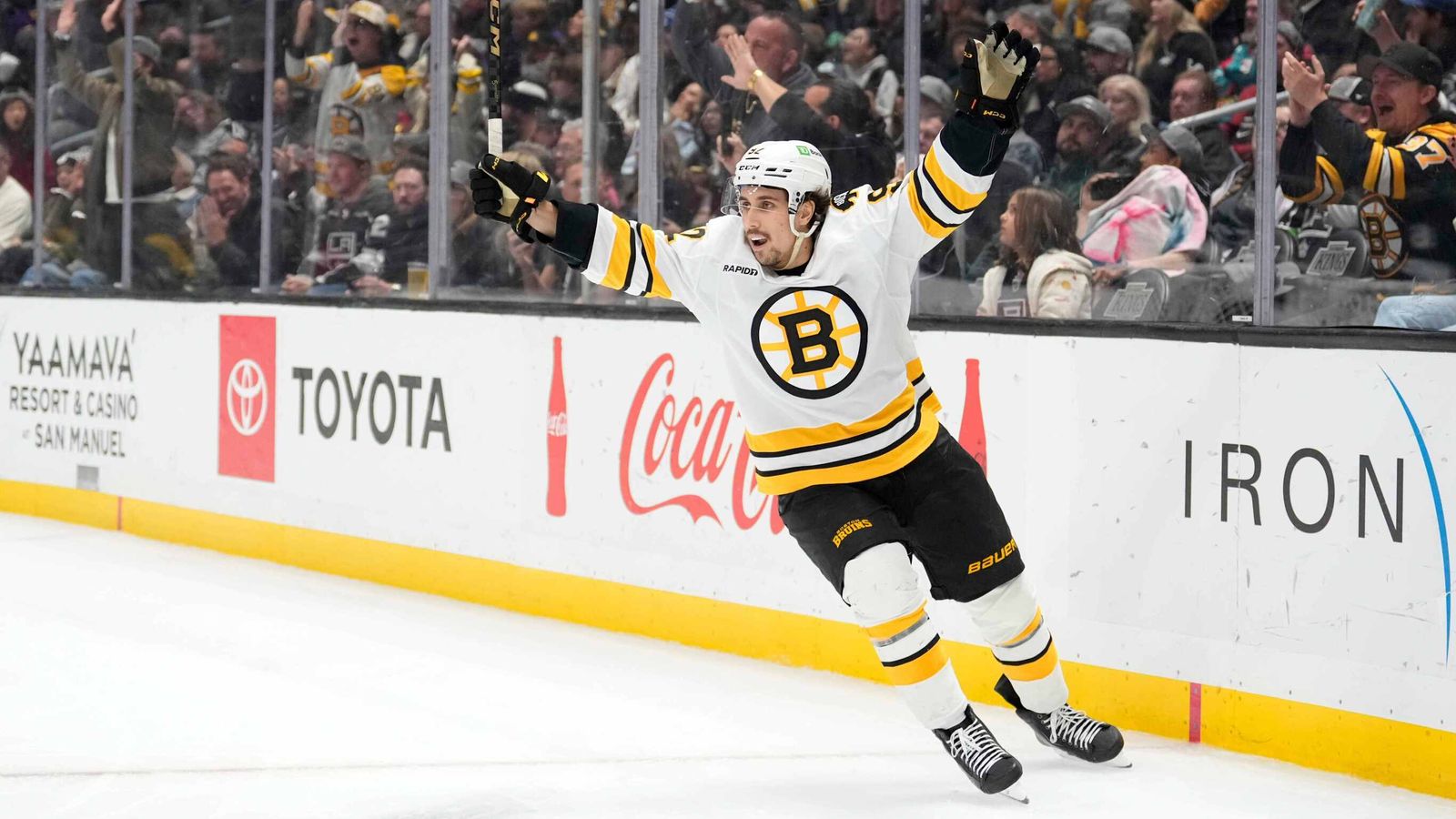 Boston Bruins besiegen Los Angeles Kings bei Rückkehr von Marco Sturm ...