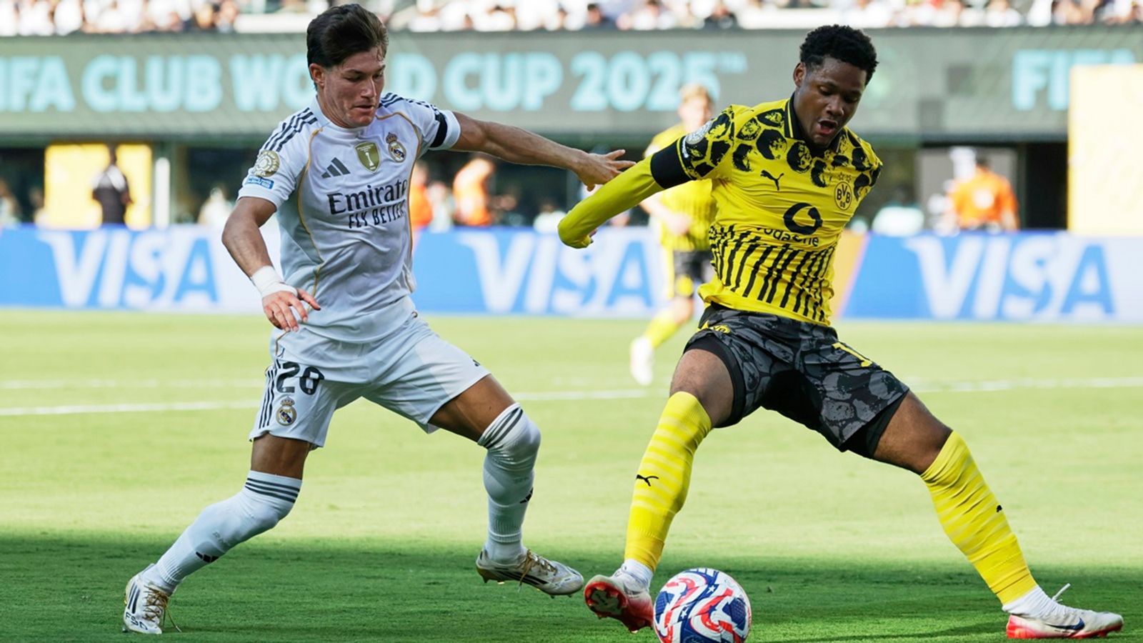Wie plant der BVB mit Julien Duranville? | Transfer Centre News | Sky Sport
