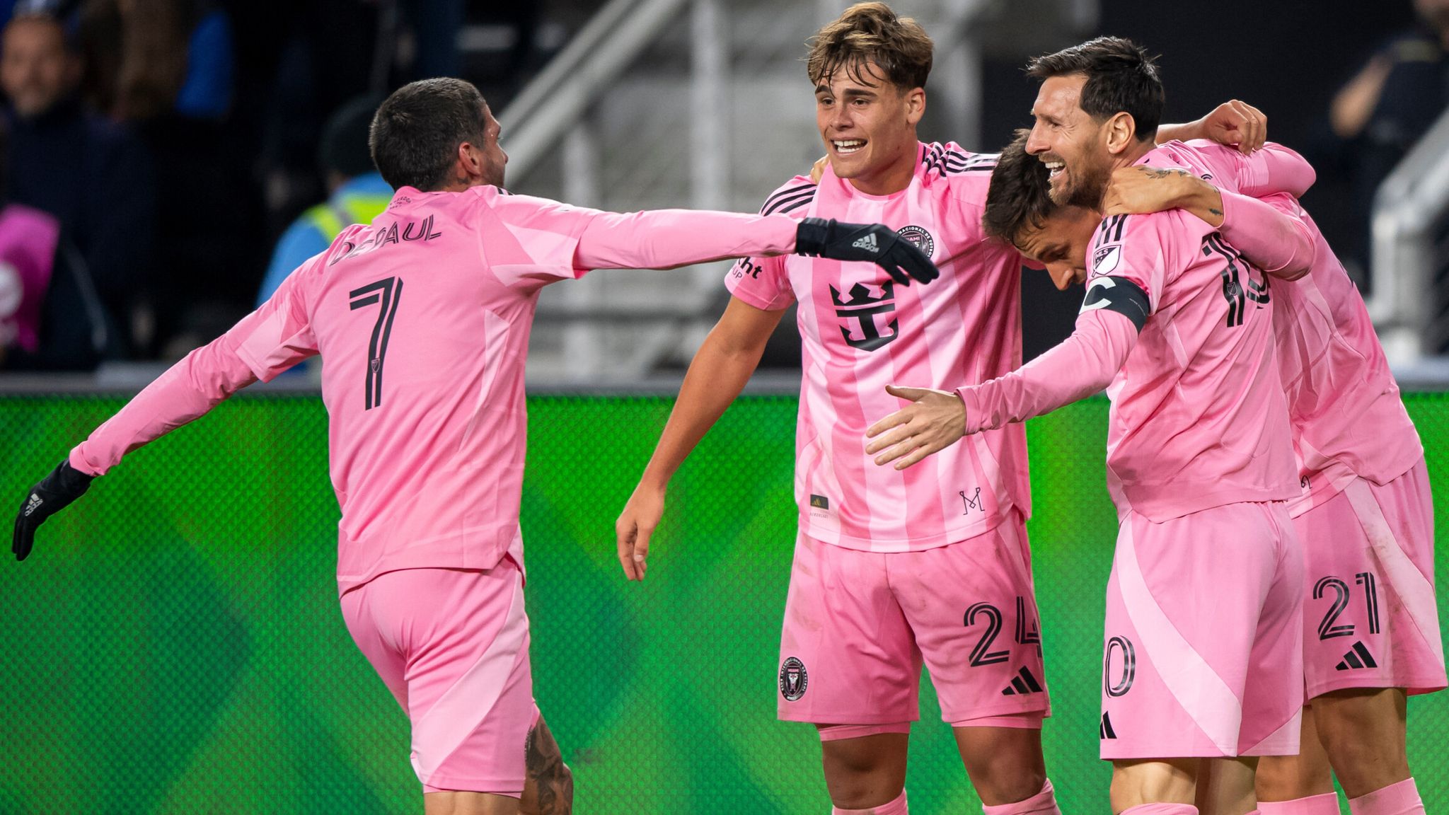 Lionel Messi schießt Inter Miami in der MLS ins Halbfinale | Fußball ...