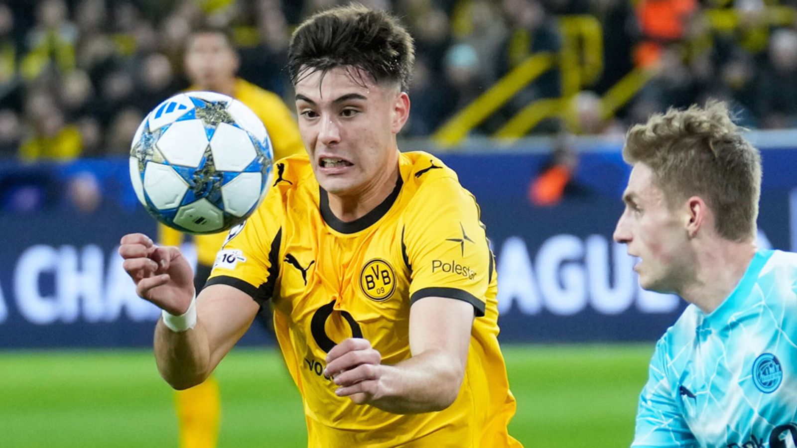 Chelsea kann Aaron Anselmino per Option schon im Winter vom BVB ...