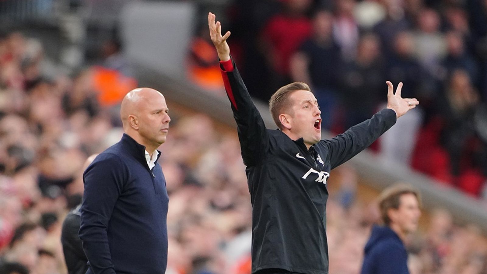 Nach schwacher Hinrunde: Liverpool stellt Standardtrainer Aaron Briggs ...