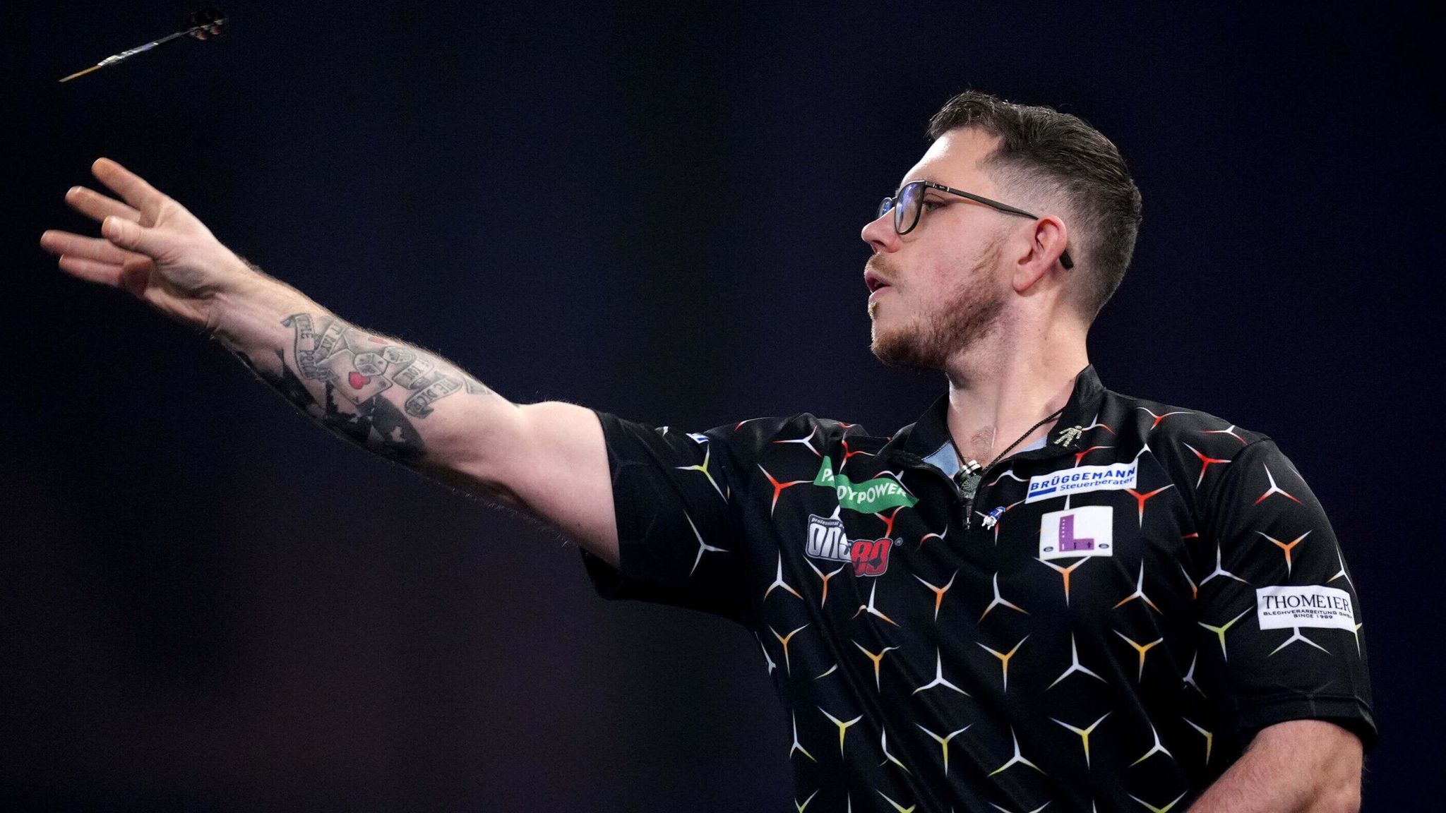 Deutscher Darts-Profi Lukas Wenig verliert bei WM-Debüt | Mehr Sport ...