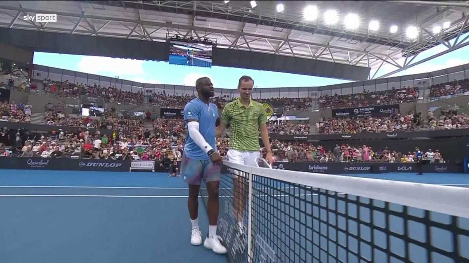 Topgesetzter Medvedev zieht ins Viertelfinale von Brisbane | Tennis ...