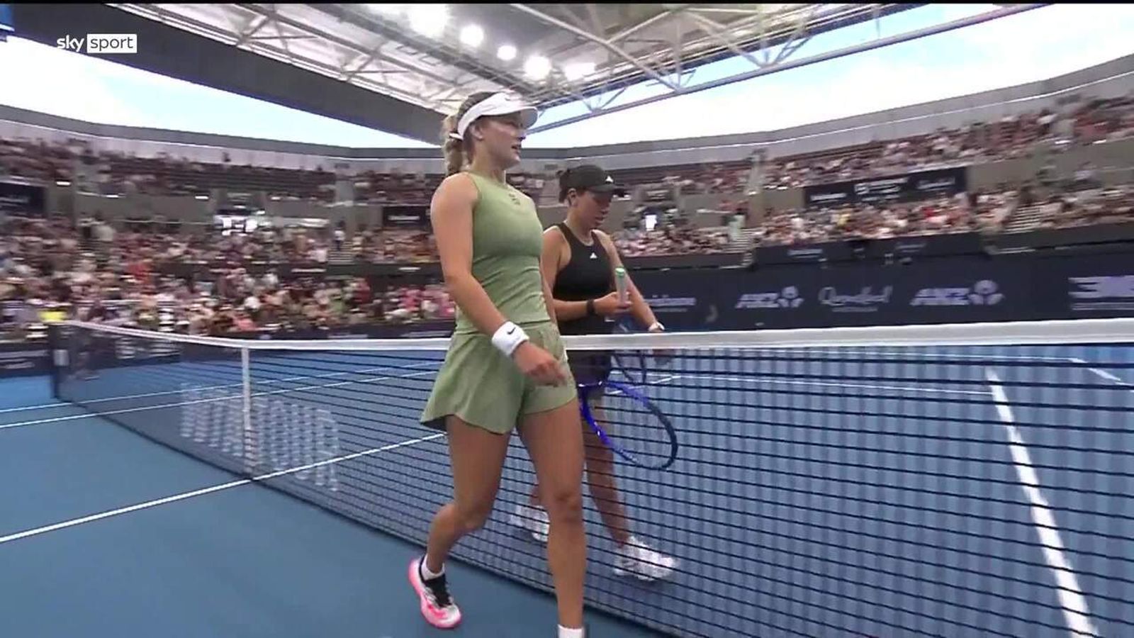 Top-10-Spielerin Pegula müht sich in Brisbane ins Achtelfinale | Tennis ...