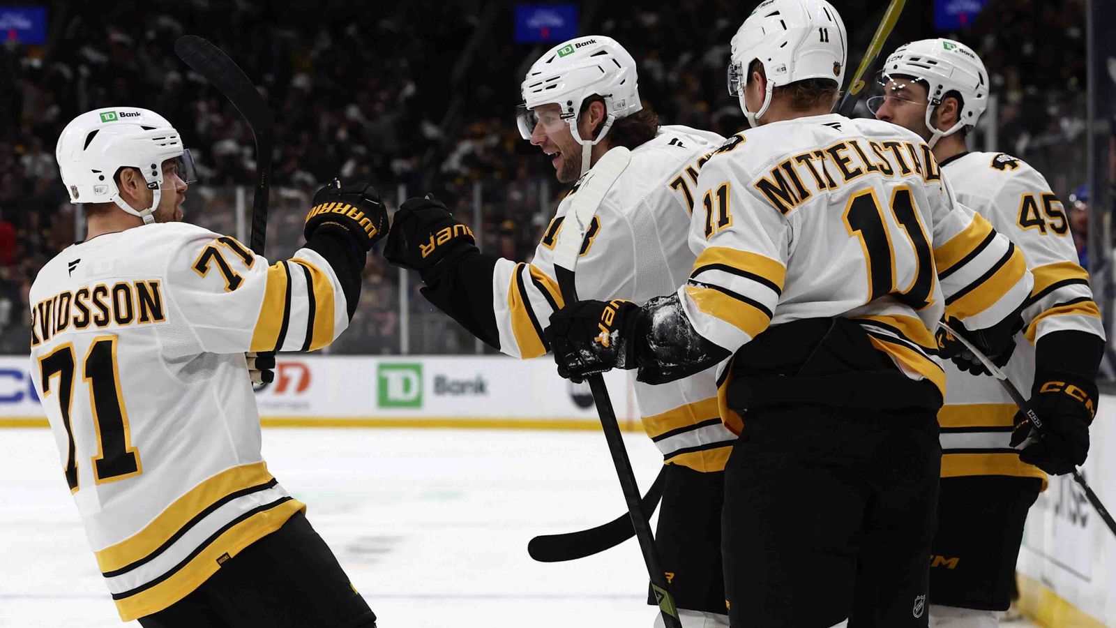 Boston Bruins überrollen New York Rangers mit zweitstelligem Kantersieg ...