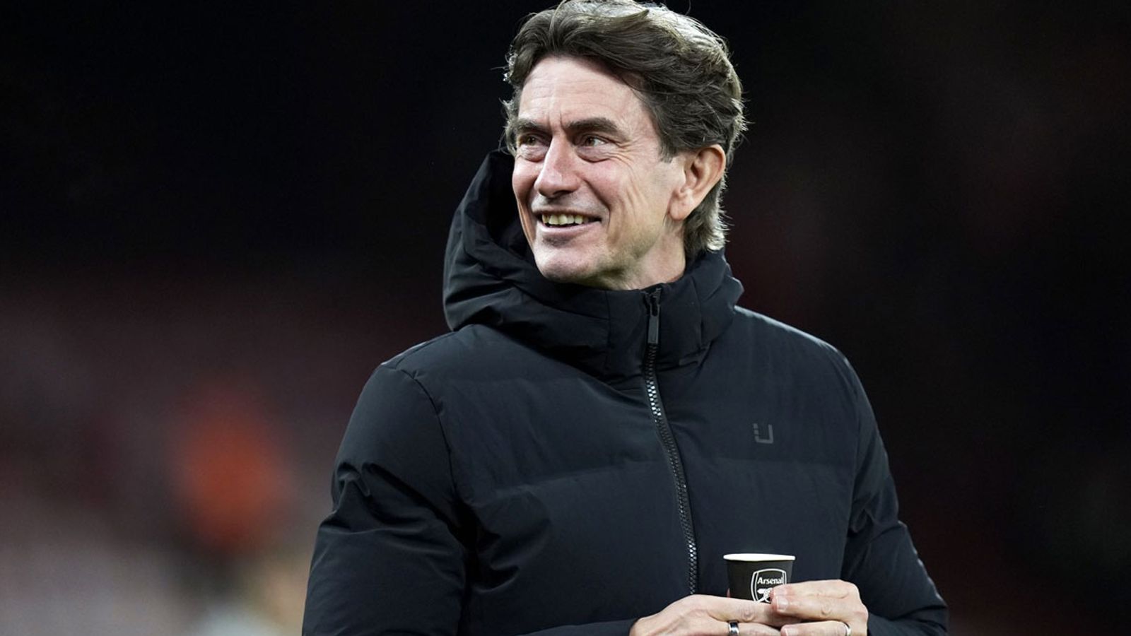 Thomas Frank trinkt versehentlich aus Arsenal-Becher | Fußball News ...