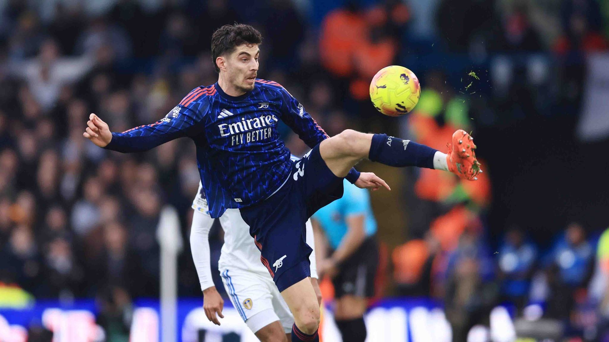 Starkes Arsenal gewinnt bei Leeds United und legt im Meisterrennen der ...