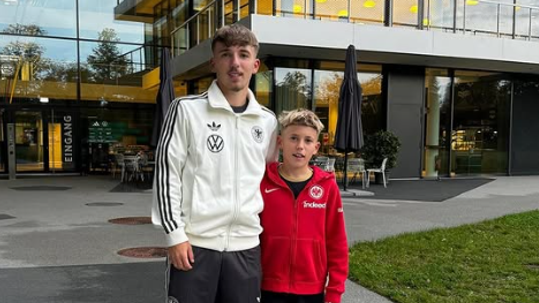 FC Bayern möchte Bruder von Lennart Karl an den Campus holen | Transfer ...