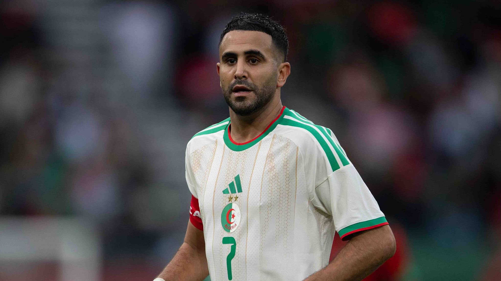 Algerien-Star Riyad Mahrez gibt Ende seiner Afrika-Cup-Karriere bekannt ...