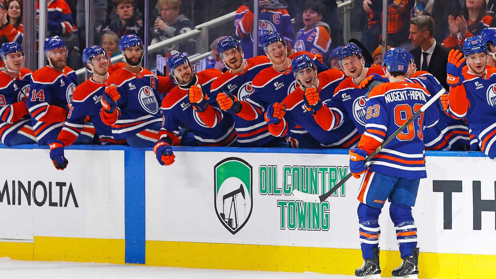 Edmonton Oilers gewinnen in der NHL gegen Vancoucer Canucks | NHL News ...