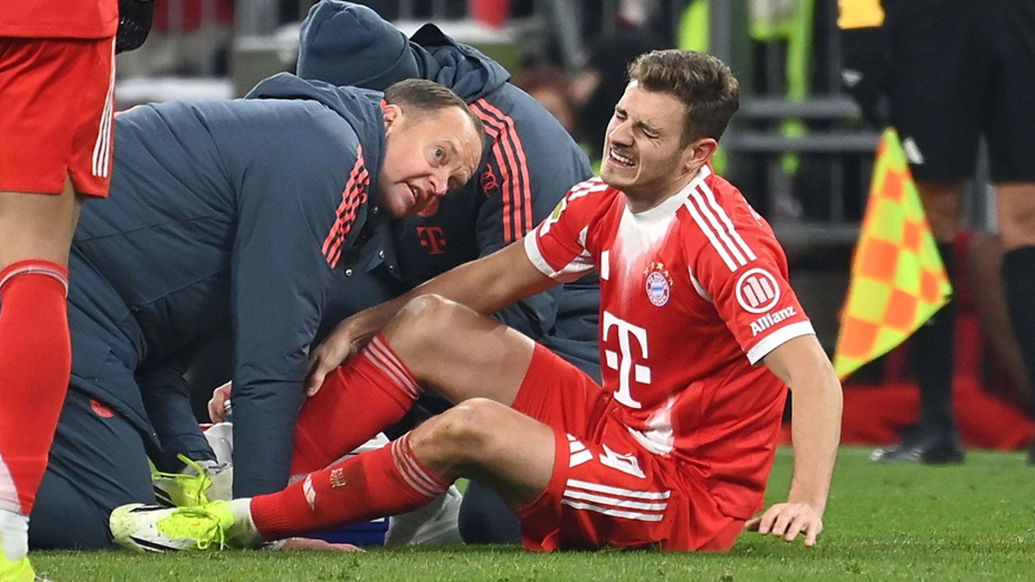 Bayern-Star Josip Stanisic fällt verletzungsbedingt vorerst aus ...