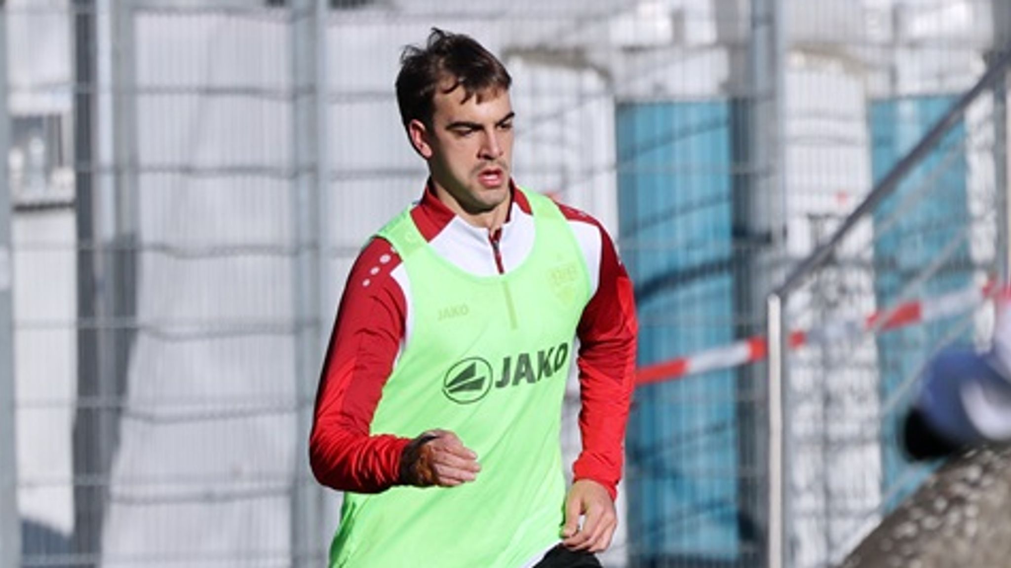 Statt Belgrad: VfB-Talent Jovan Milosevic vor Wechsel zu Werder Bremen ...