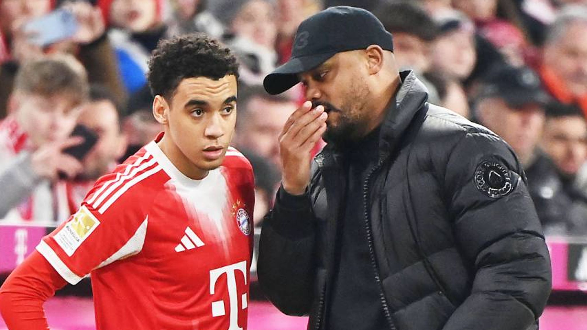 Bayern-Trainer Vincent Kompany spricht über Bundesligaspiel gegen ...