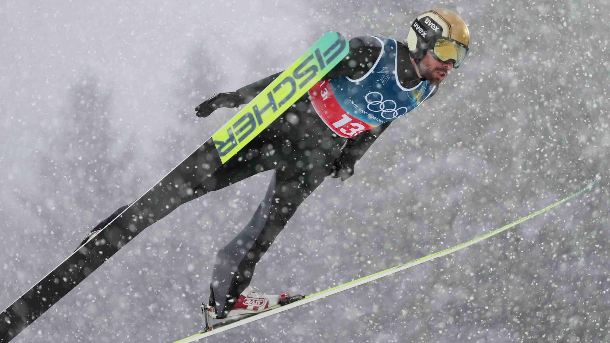Johannes Rydzek landet bei der Skiflug-Premiere auf dem Podium ...